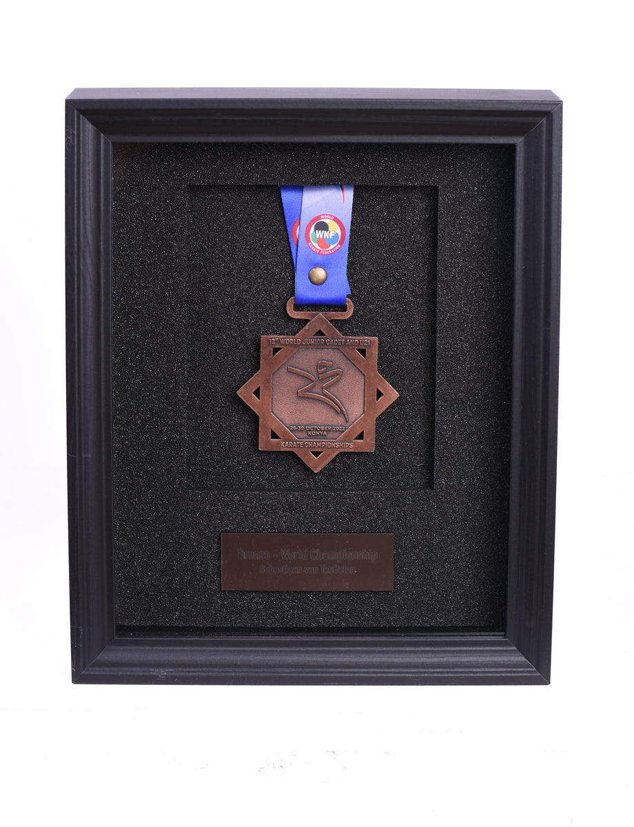 Single medal frame – Luxury Medal Frames