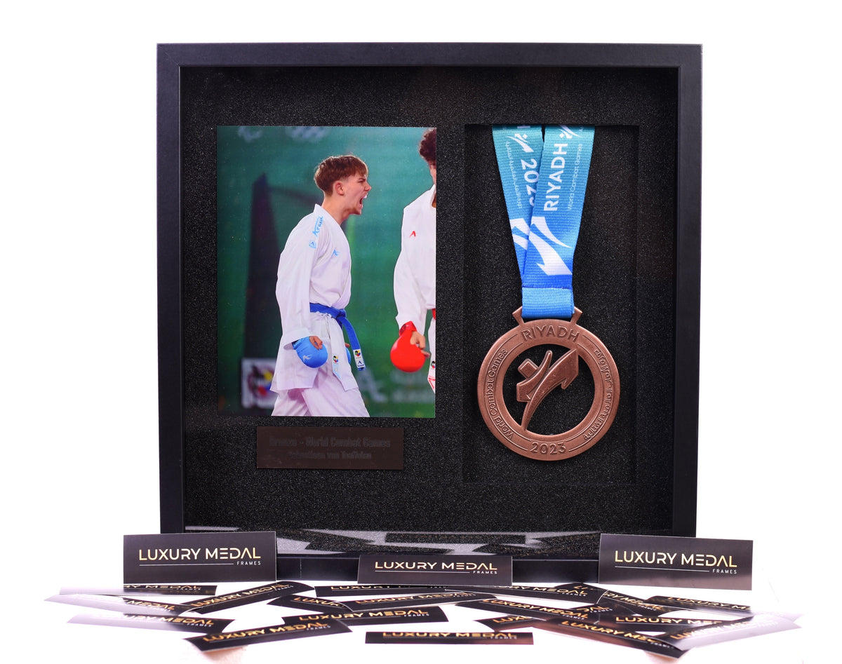 Single medal & photo frame – Luxury Medal Frames